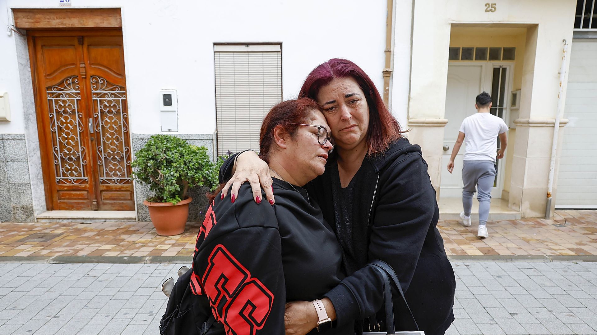 Fallecidos en Cheste DANA | «Duermo agarrada al pijama de mi marido ...