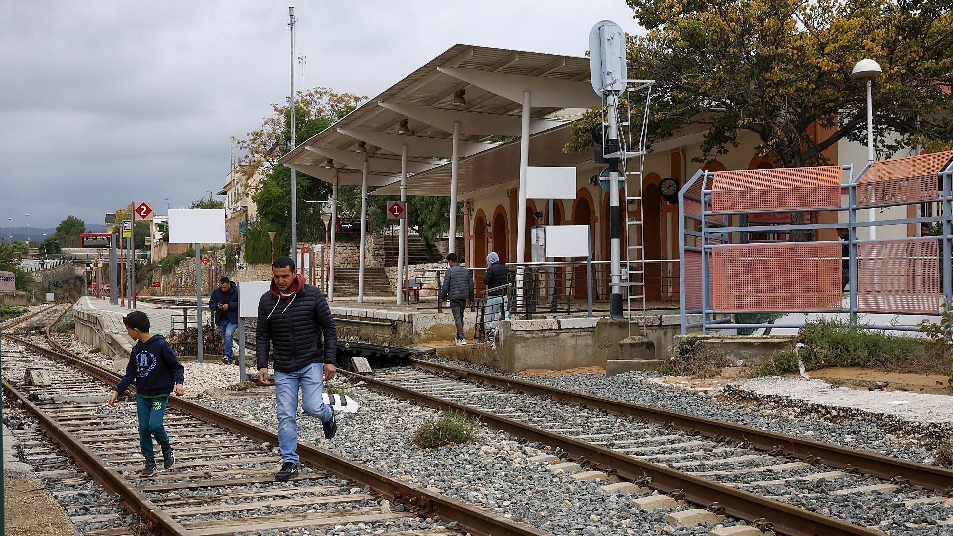 Cheste tras la DANA | Cheste, un pueblo aislado por la DANA de Valencia ...