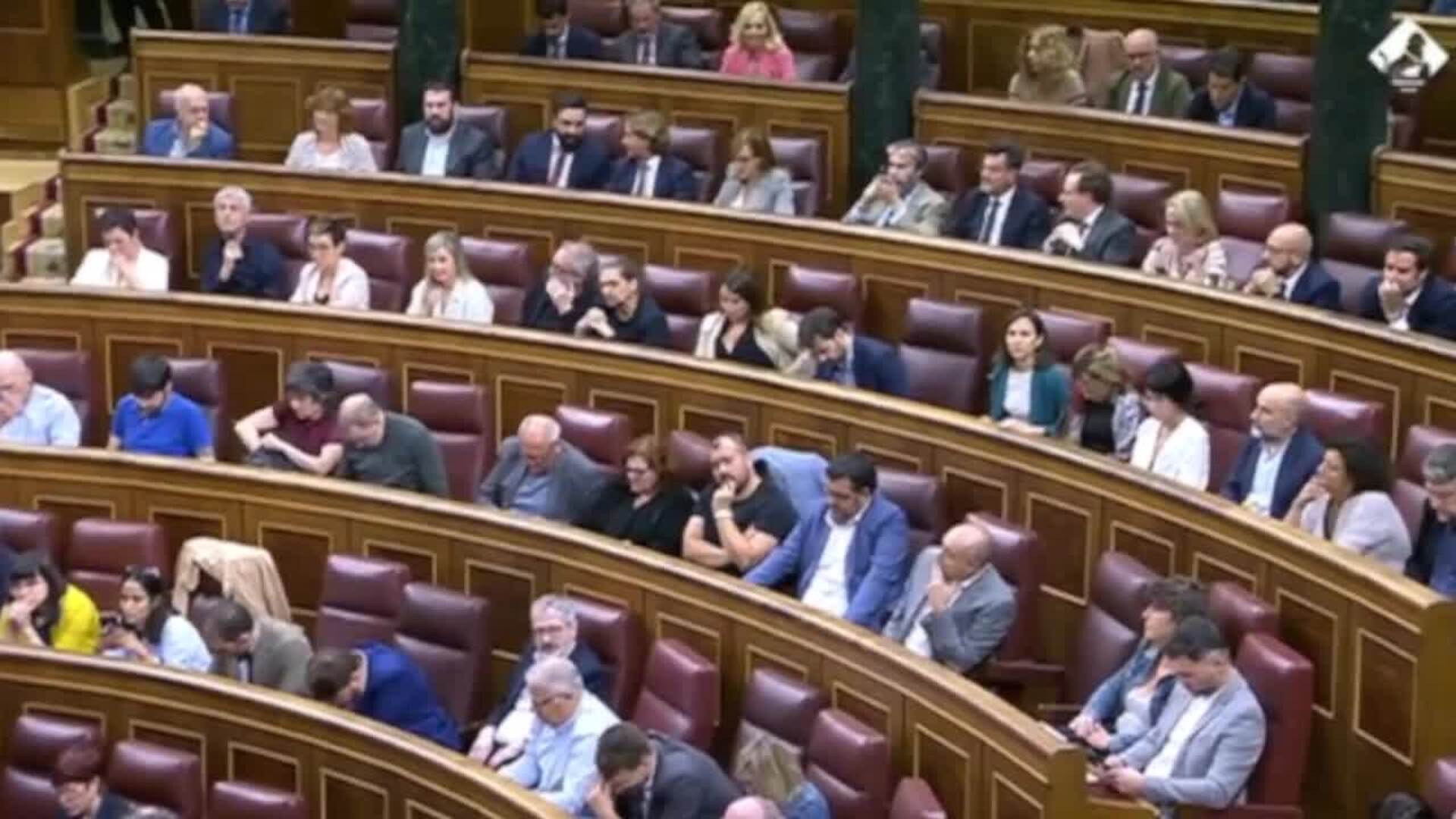 Todos los grupos rechazan la enmienda de Vox contra la regularización ...