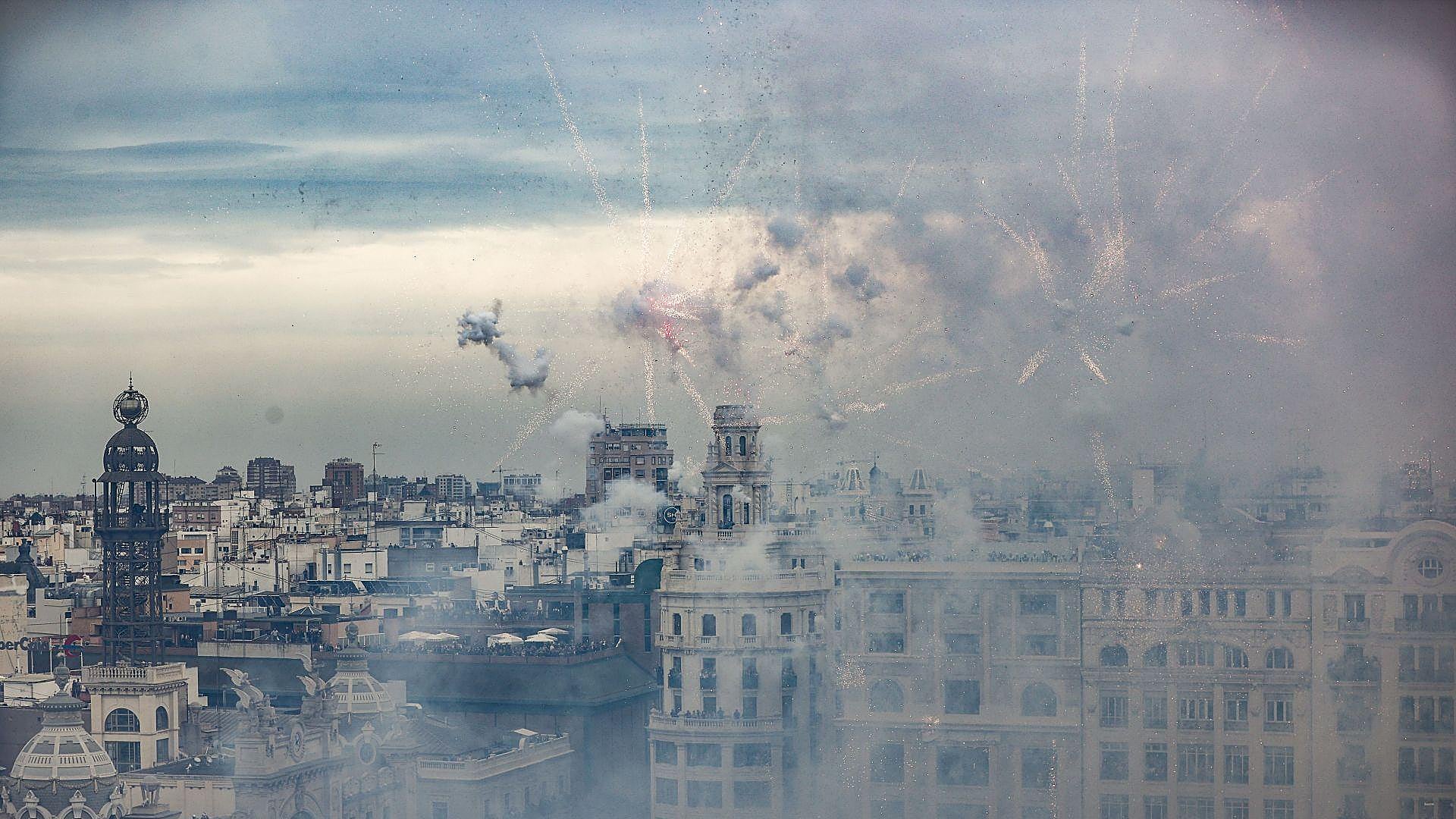 Mascletà de hoy sábado 15 de marzo de las Fallas 2025: Pirotecnia ...