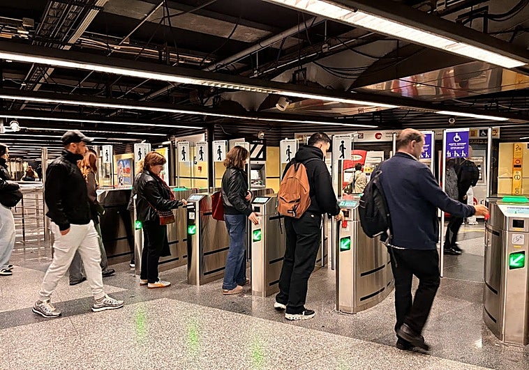 La estación de metro de Colón en Valencia mejora su accesibilidad con ...