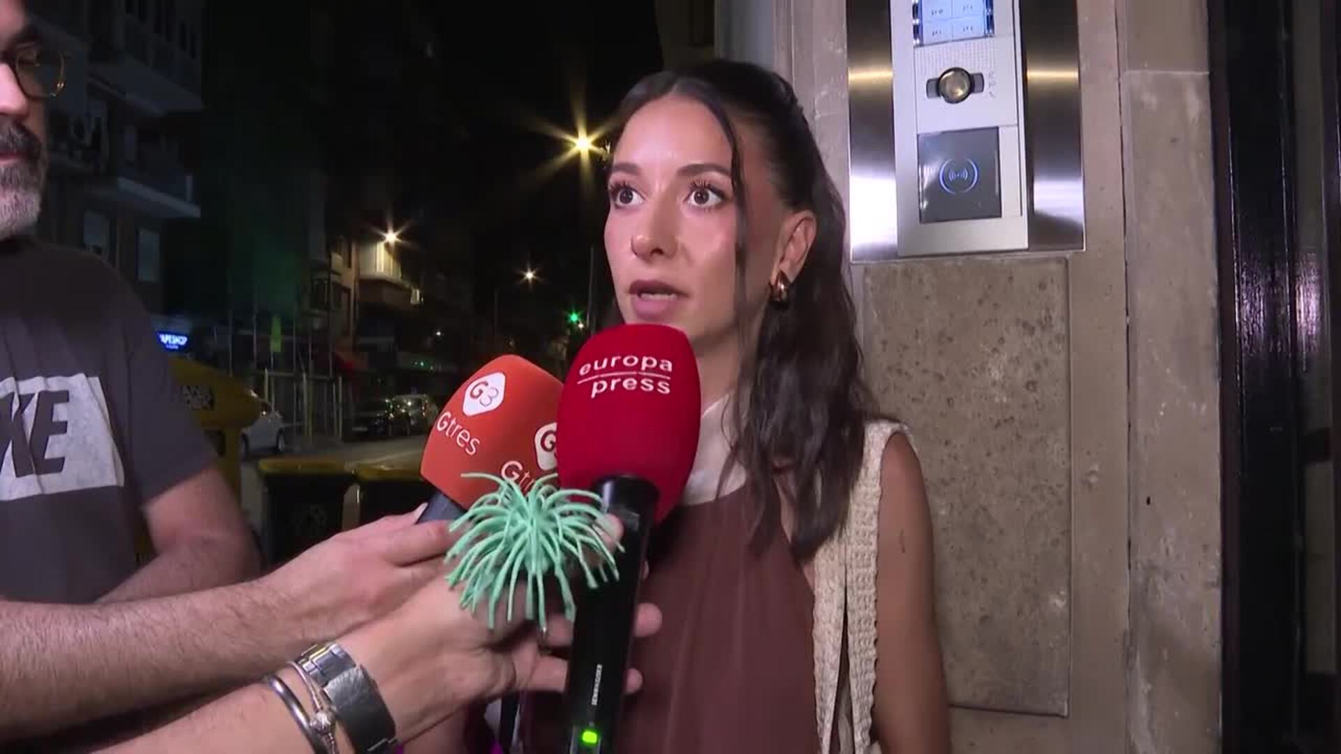 Ivet Playá sigue atizando a Alejandro Sanz: "Se aprovechó un poco de mi condición de fan" | Las ...