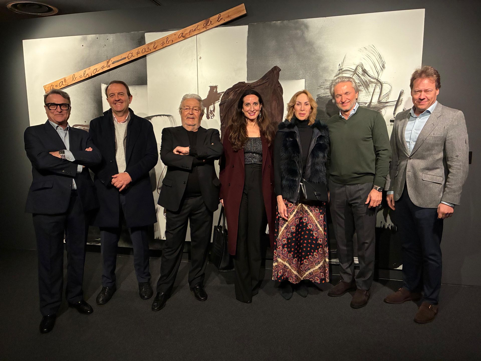 La sociedad valenciana se rinde ante Tàpies | Las Provincias