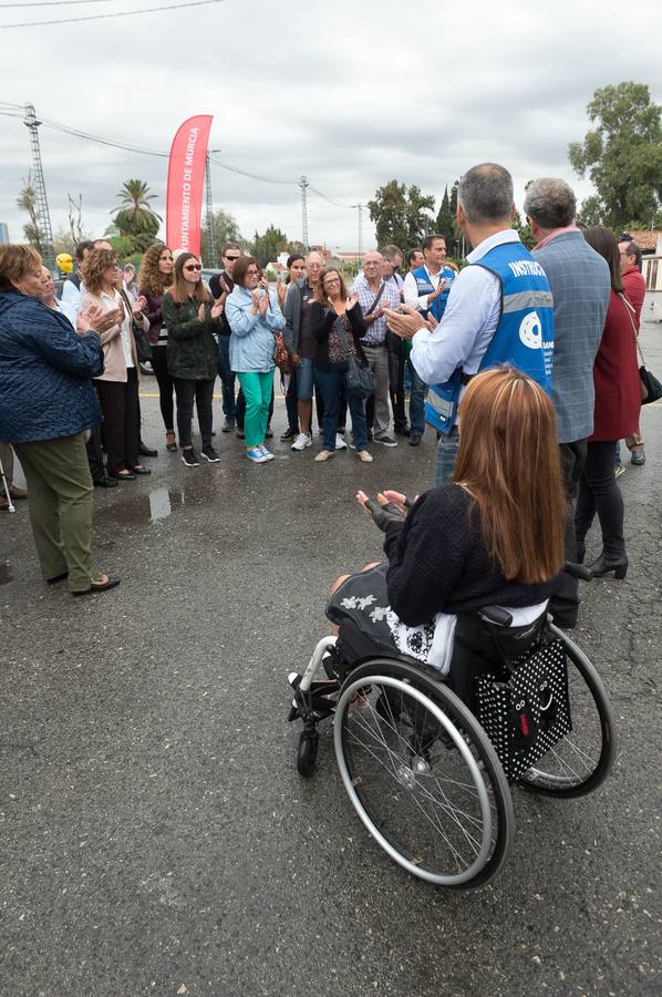 Fotos: Treinta invidentes se ponen al volante con ayuda de instructores ...