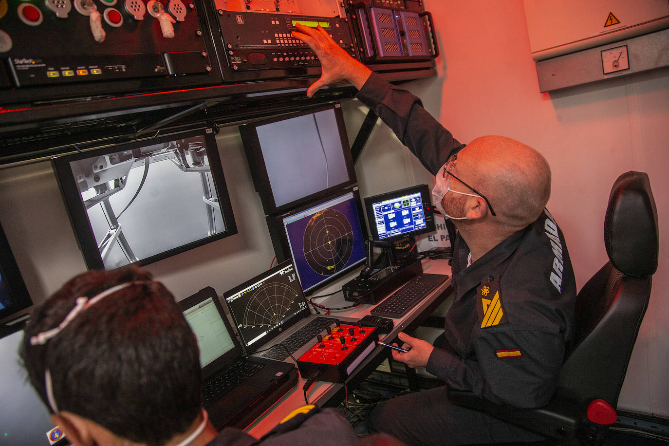 Fotos: Demostración del vehículo Rov Leopard a bordo del buque Neptuno ...