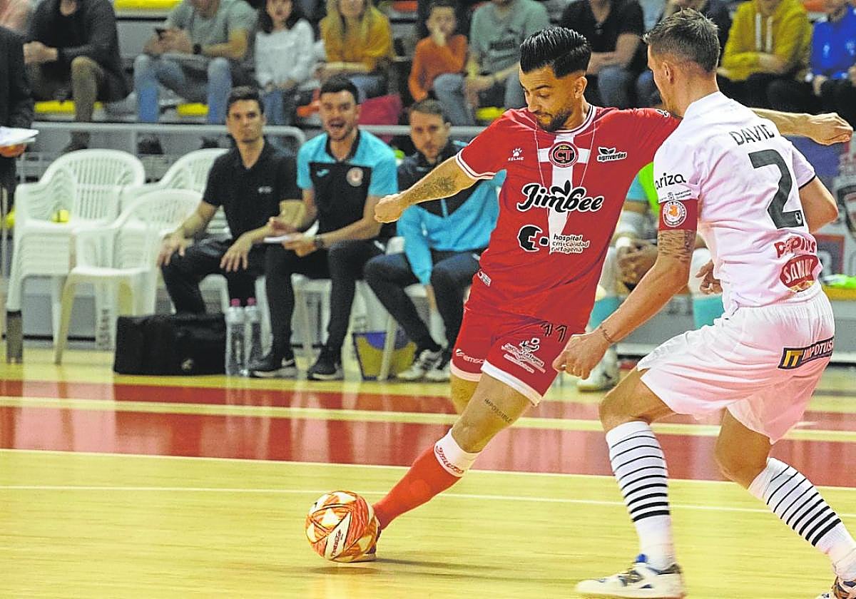 El Jimbee sobrepasa al Ribera Navarra (4-0) | La Verdad