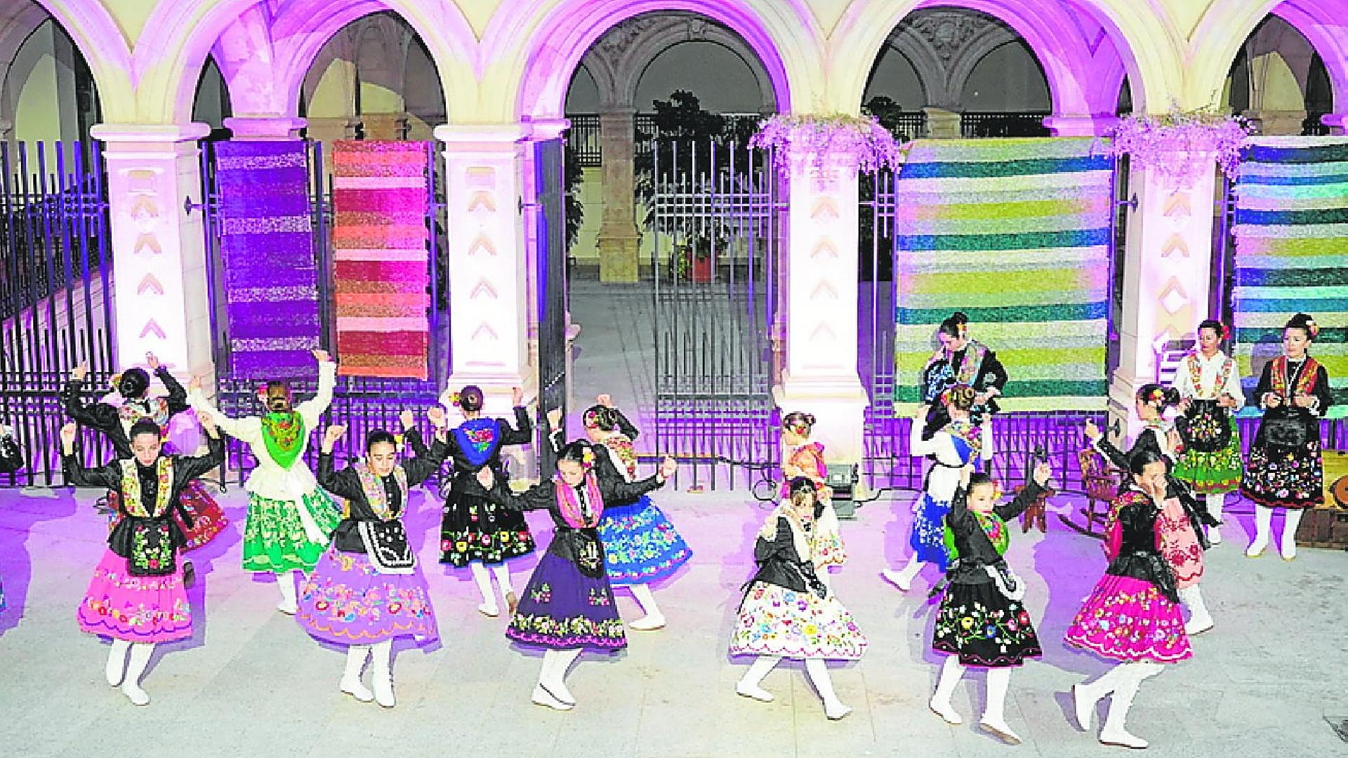 El folclore tradicional rinde homenaje al 'Tío Pillo' con una muestra ...