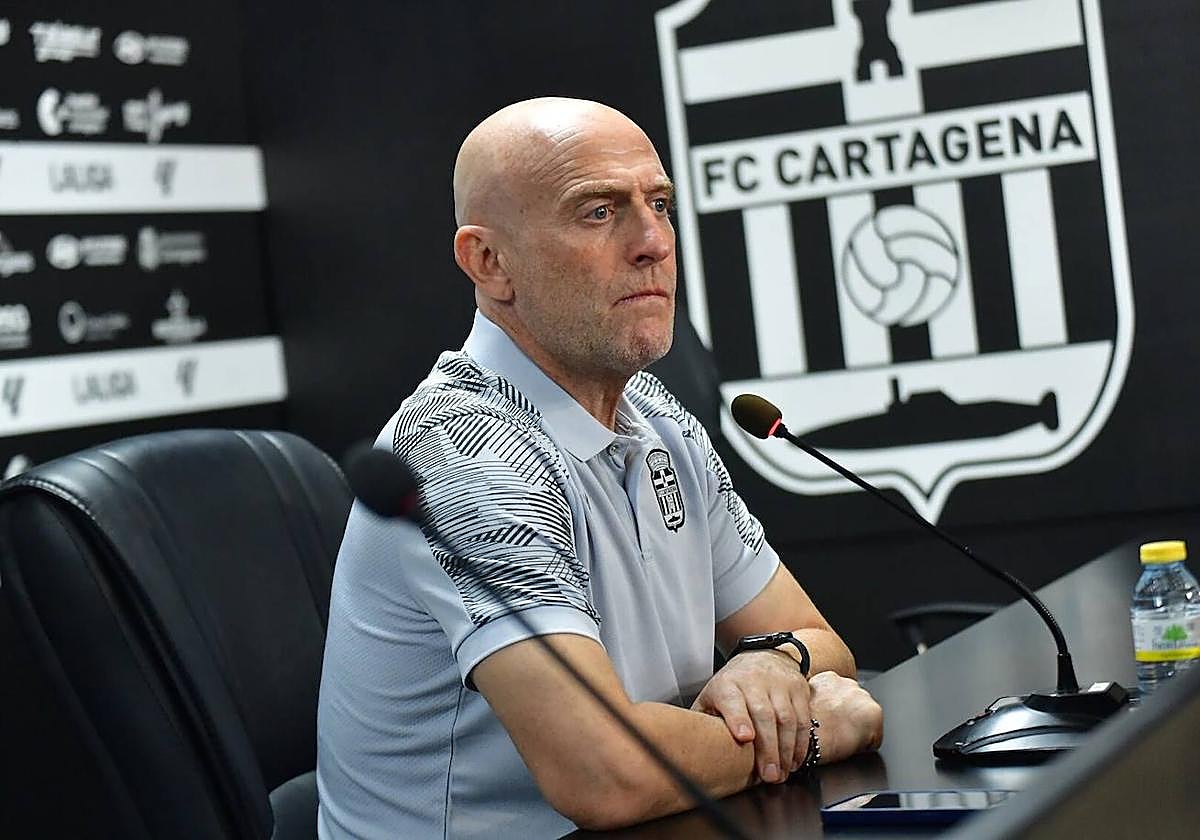 Calero: «He dicho a mis jugadores que no miren la tabla y tengan ...