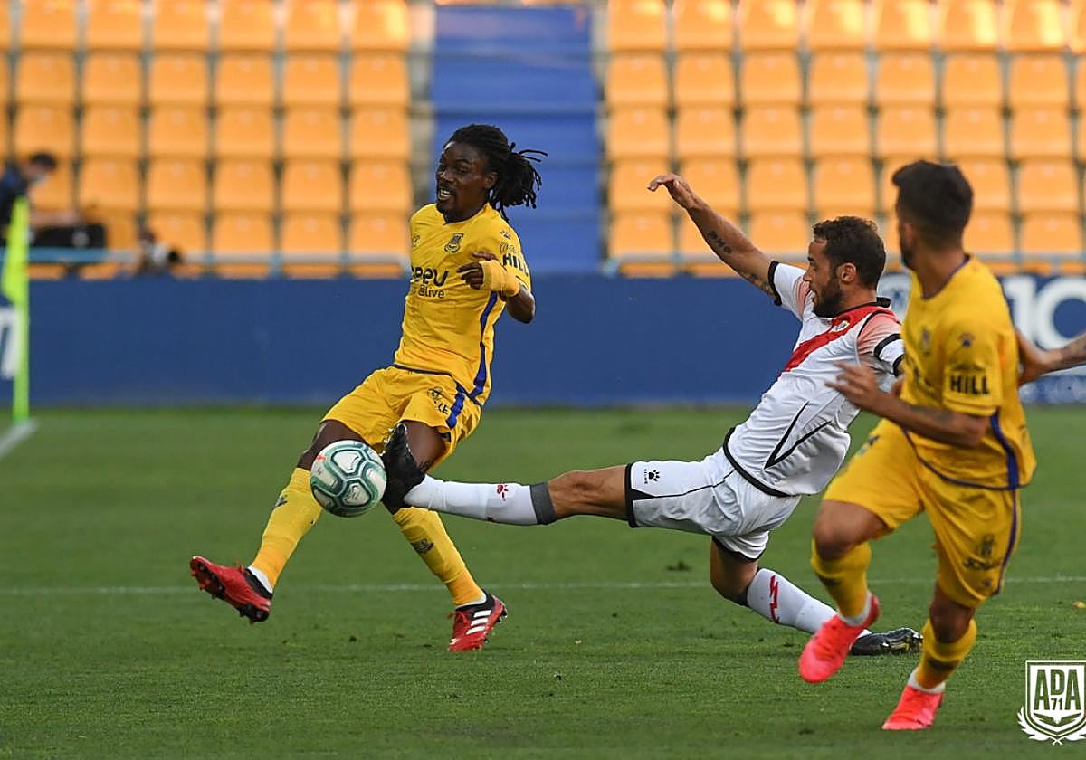 Boateng, energía y llegada para la medular del Murcia | La Verdad