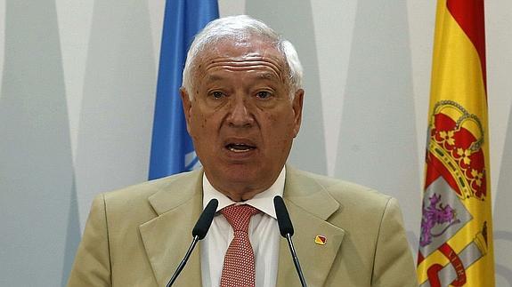Margallo, sobre Gibraltar: «Aunque fumasen todos los niños y los simios ...