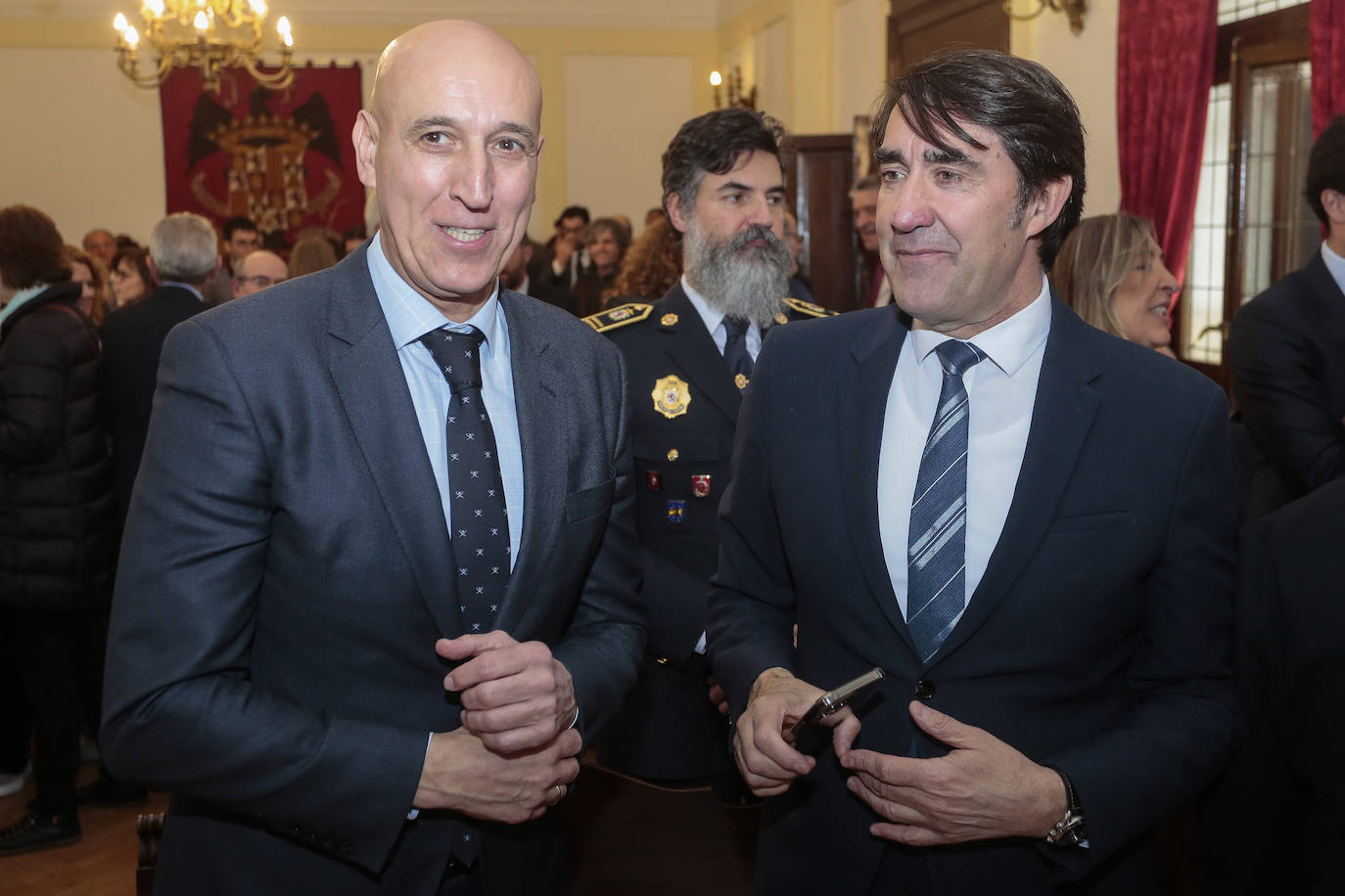 Fotos: Imposición de condecoraciones de la Orden de San Raimundo de ...