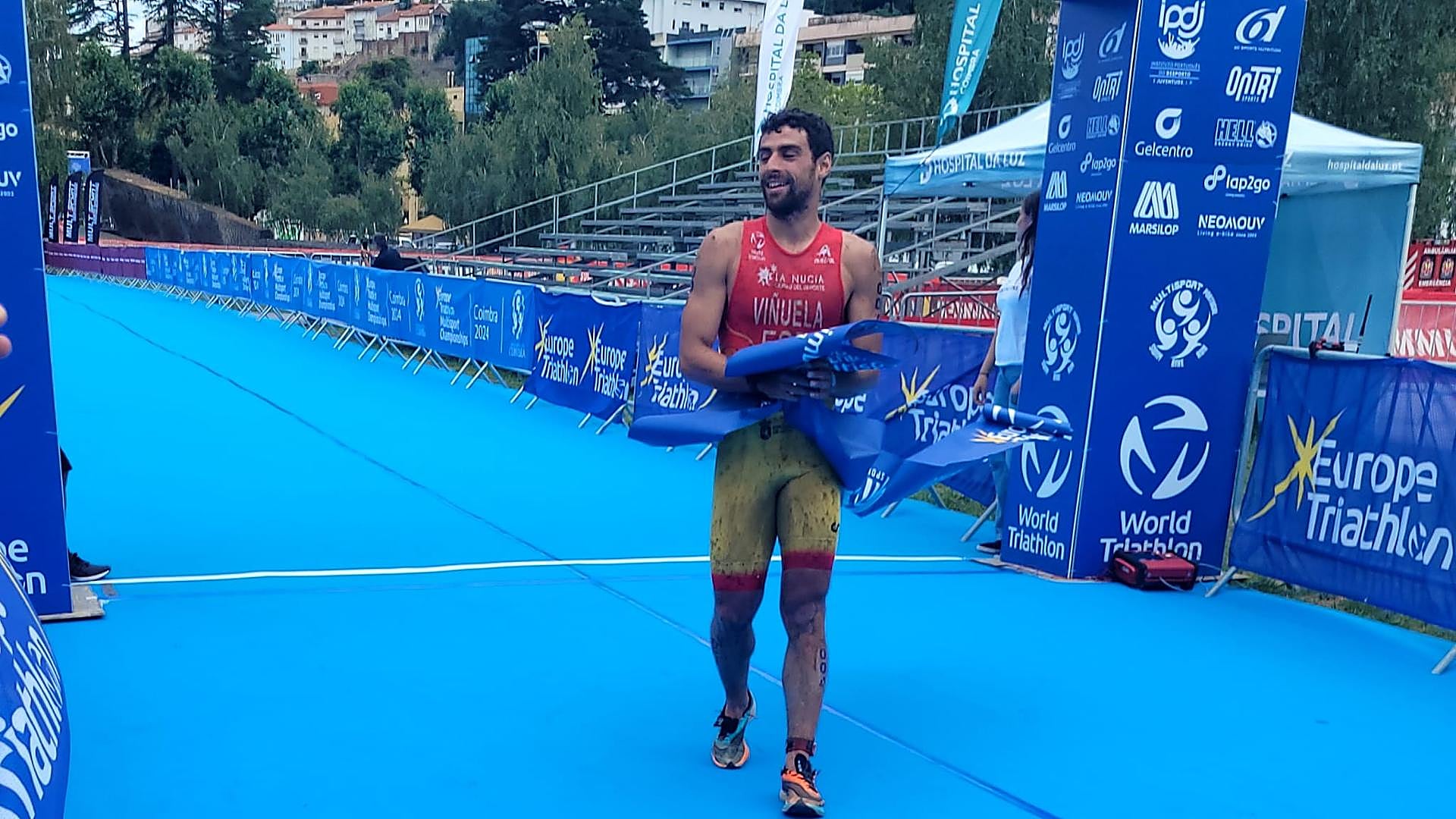 Viñuela se proclama campeón de Europa de Triatlon Cross | leonoticias.com
