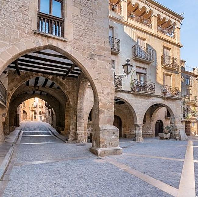 El pueblo medieval más bonito de la Toscana española que guarda un ...
