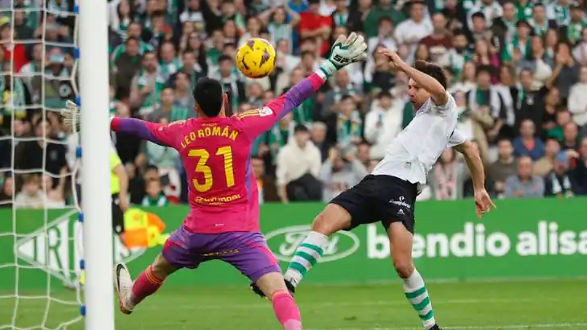 'Peque' se sigue haciendo grande en El Sardinero pero el Racing no gana ...