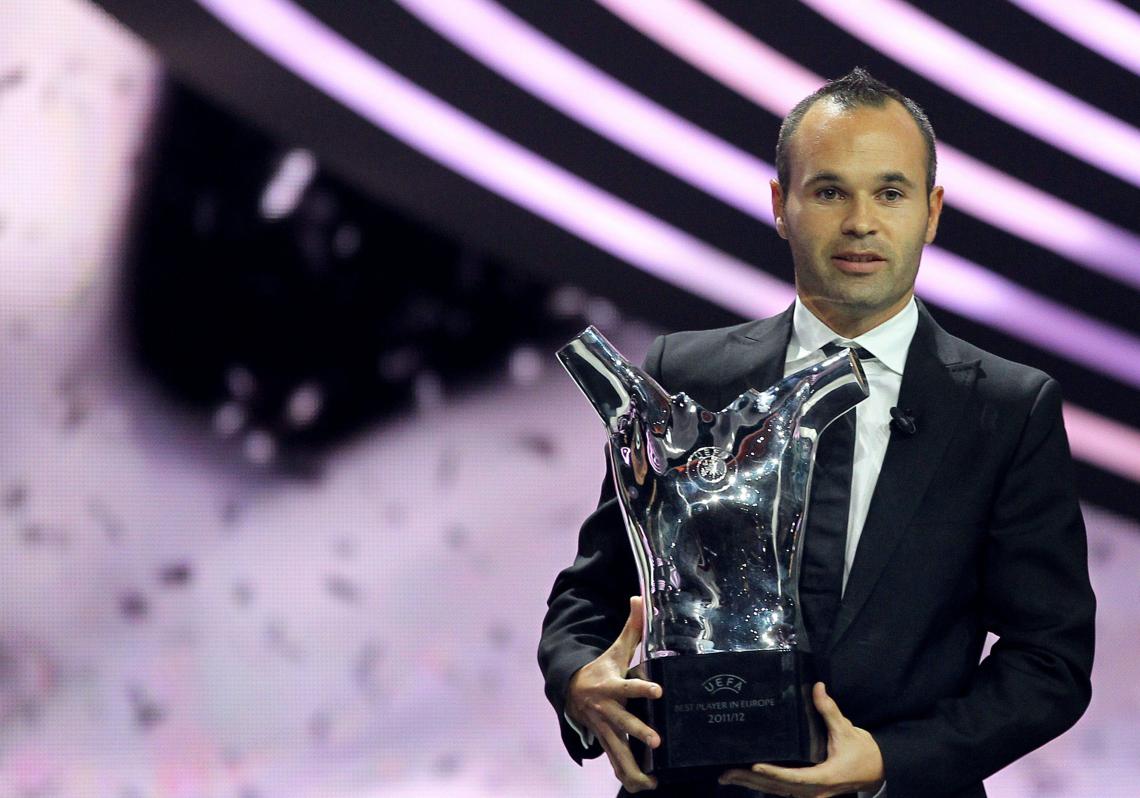 Los ocho momentos icónicos de la carrera de Iniesta | El Correo