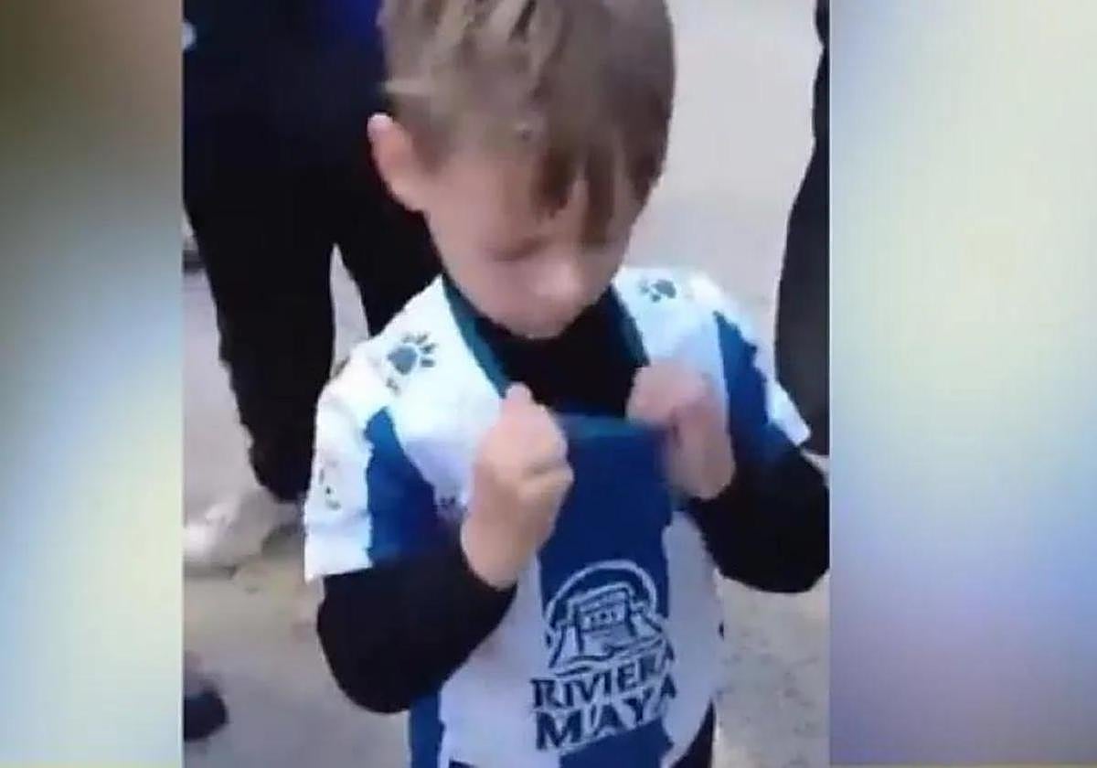 "Proud to be Pericos": Espanyol Supports Boy Barred from Entering with ...