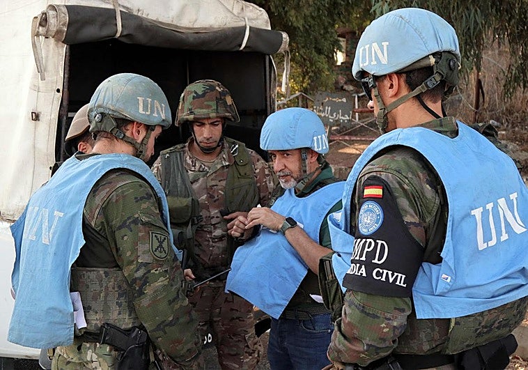 Israel dispara a cascos azules en Líbano al confundirles con ...