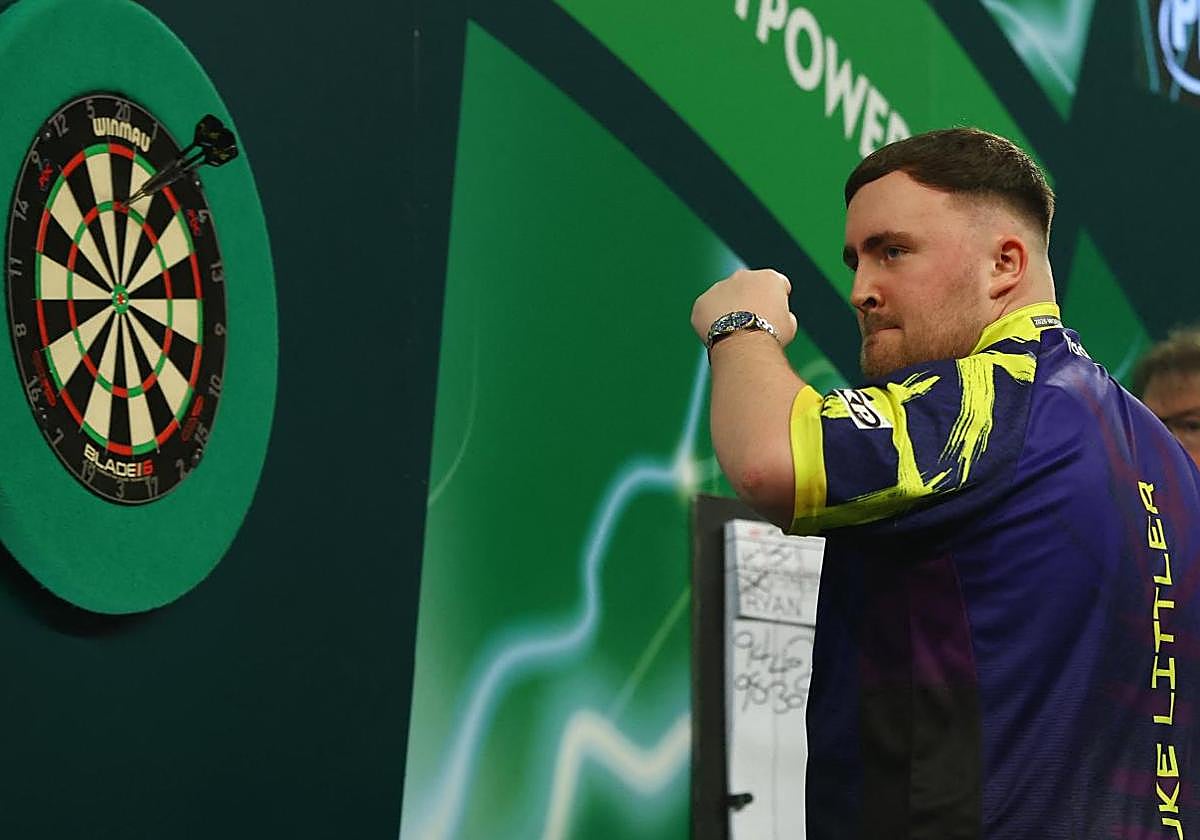 Luke Littler, bicampeón mundial de dardos | El Correo