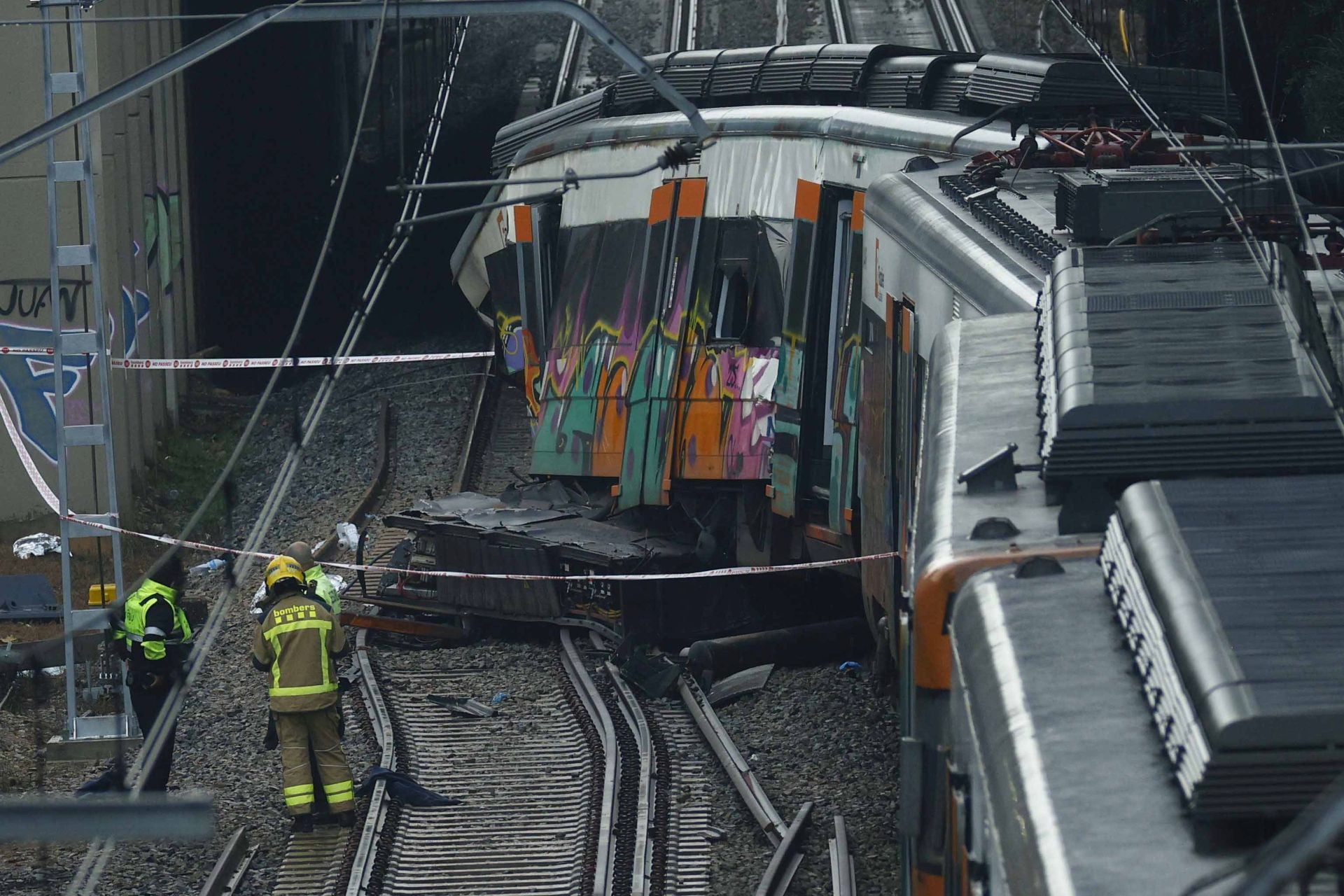 El descarrilamiento de un tren de Rodalies en imágenes | leonoticias.com