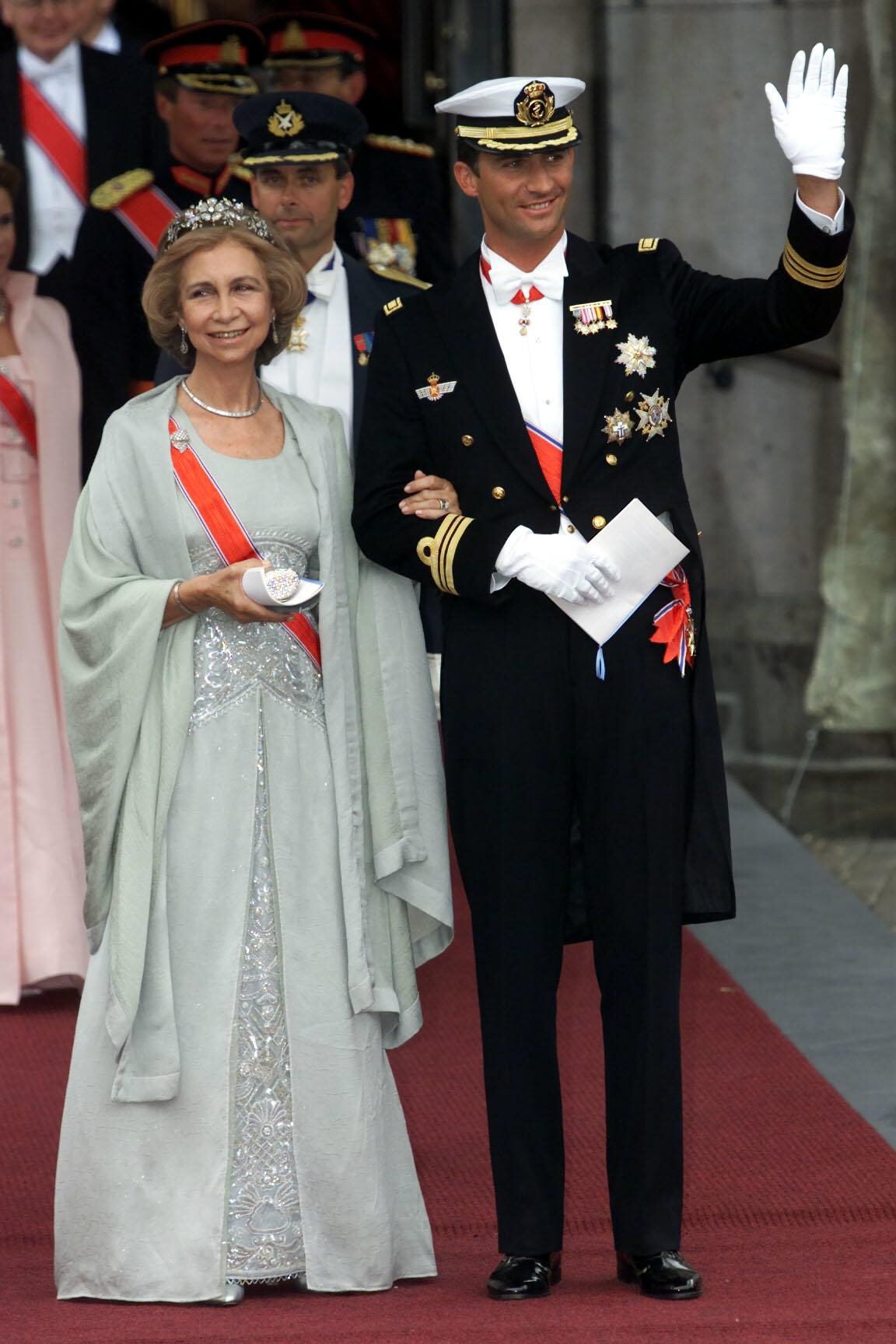 Queen Sofia's Passionate Affair with Valentino | TodoAlicante