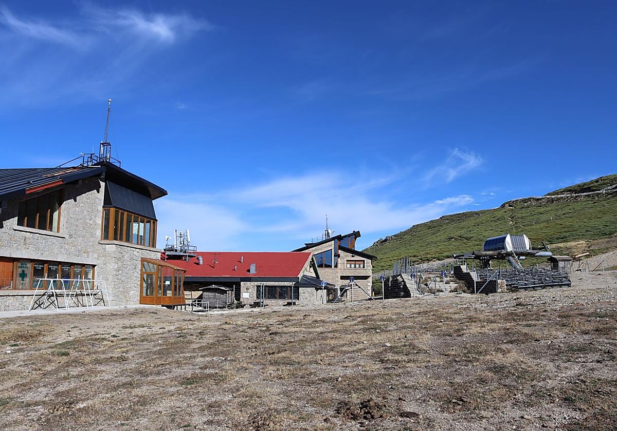 La estación de esquí destartalada en Salamanca donde pastan las vacas y el último no cerró la ...