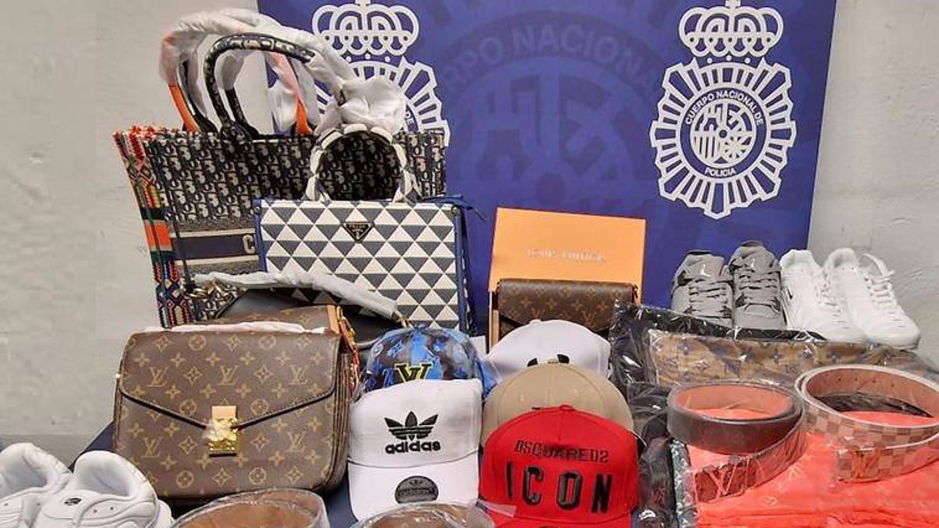 Twenty arrested and almost 3,000 fake goods seized from Costa del Sol ...