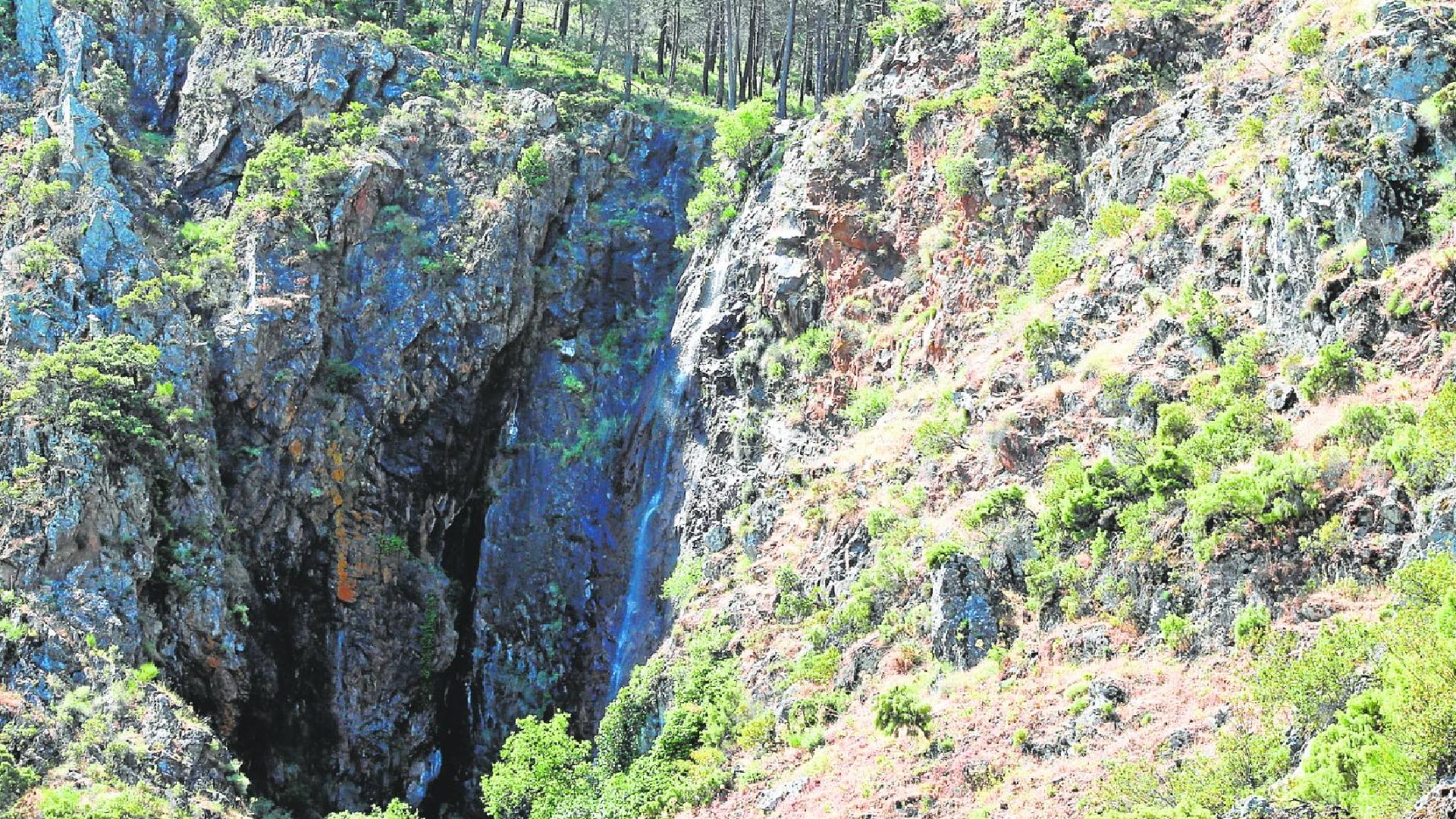 La Rejía: the most spectacular waterfall in the Sierra de las Nieves ... La Rejía: the most spectacular waterfall in the Sierra de las Nieves ...