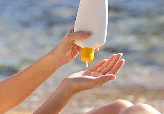 Sunscreen labels explained: here's what the symbols on the packaging ...