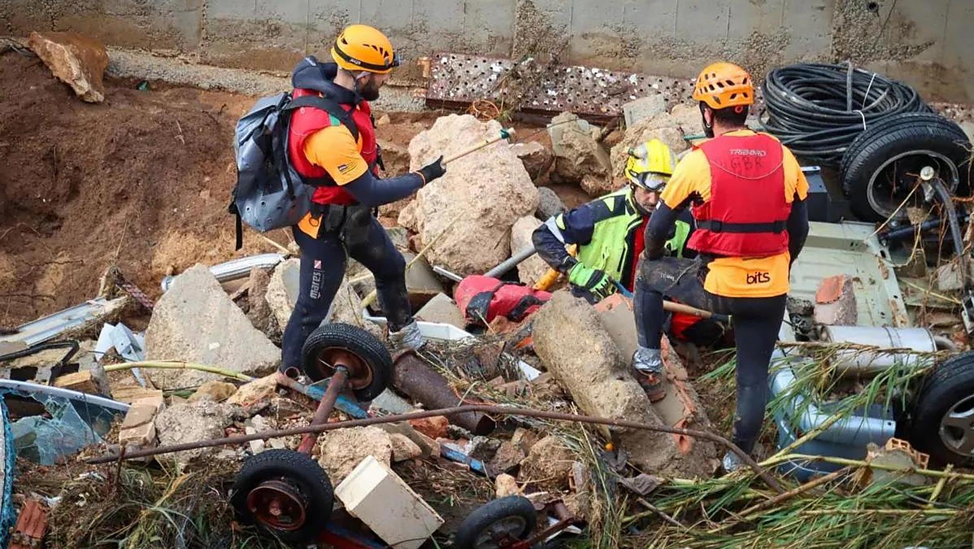 Bodies of the two young boys reported missing during the 'Dana' floods ...