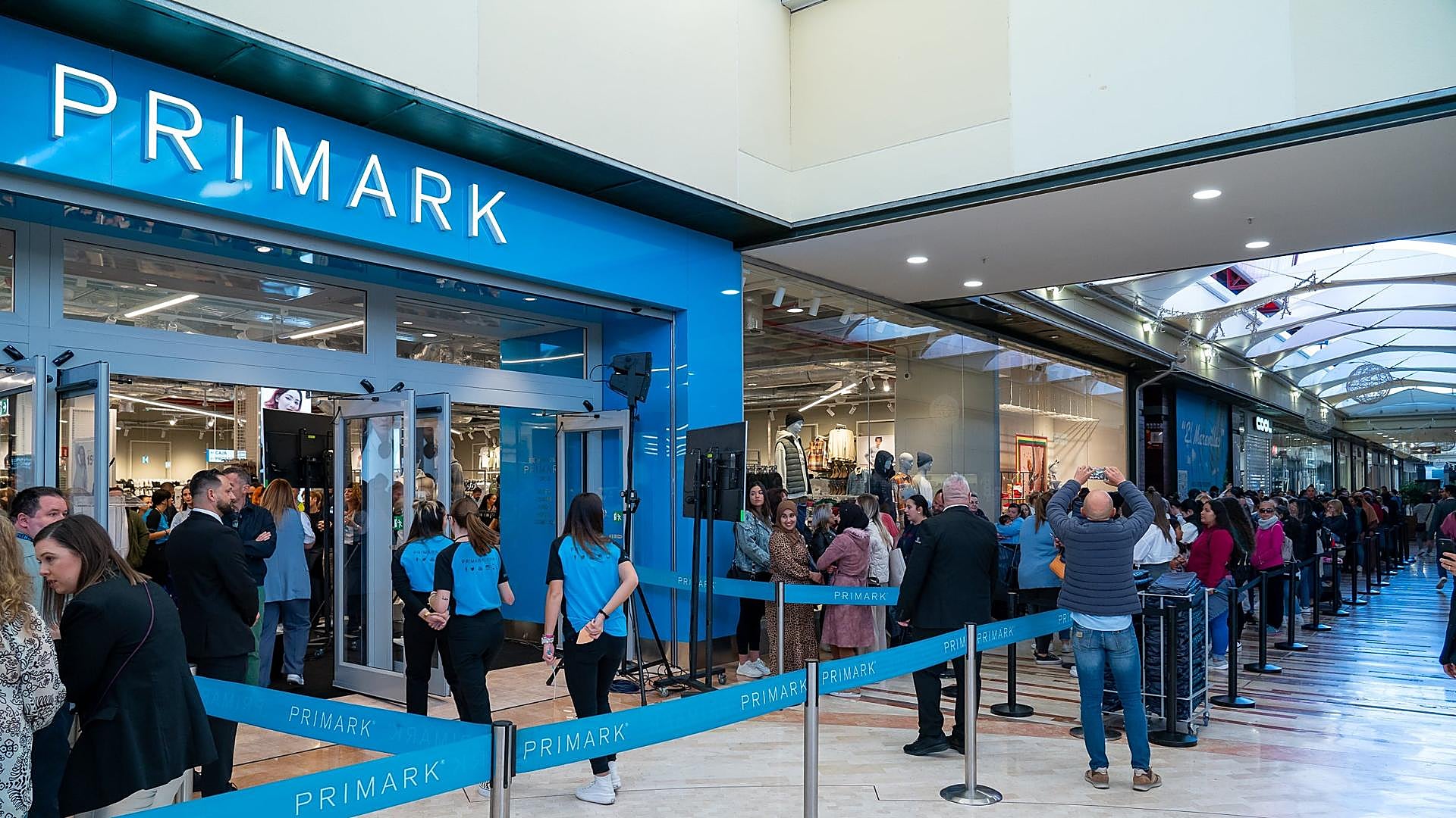 No experience required: Primark jobs in Andalucía paying from 1,457 ...