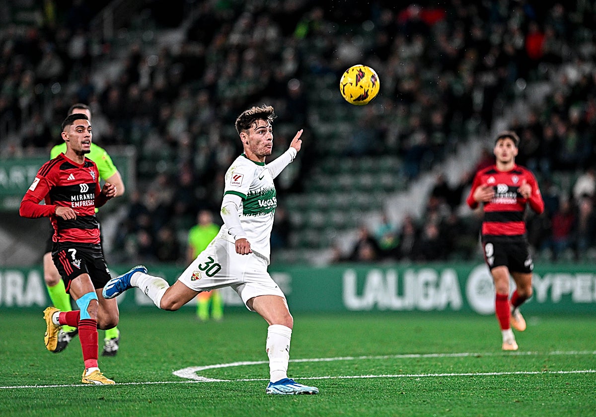 Rodrigo Mendoza: el diamante en bruto del Elche que pule Beccacece | TodoAlicante