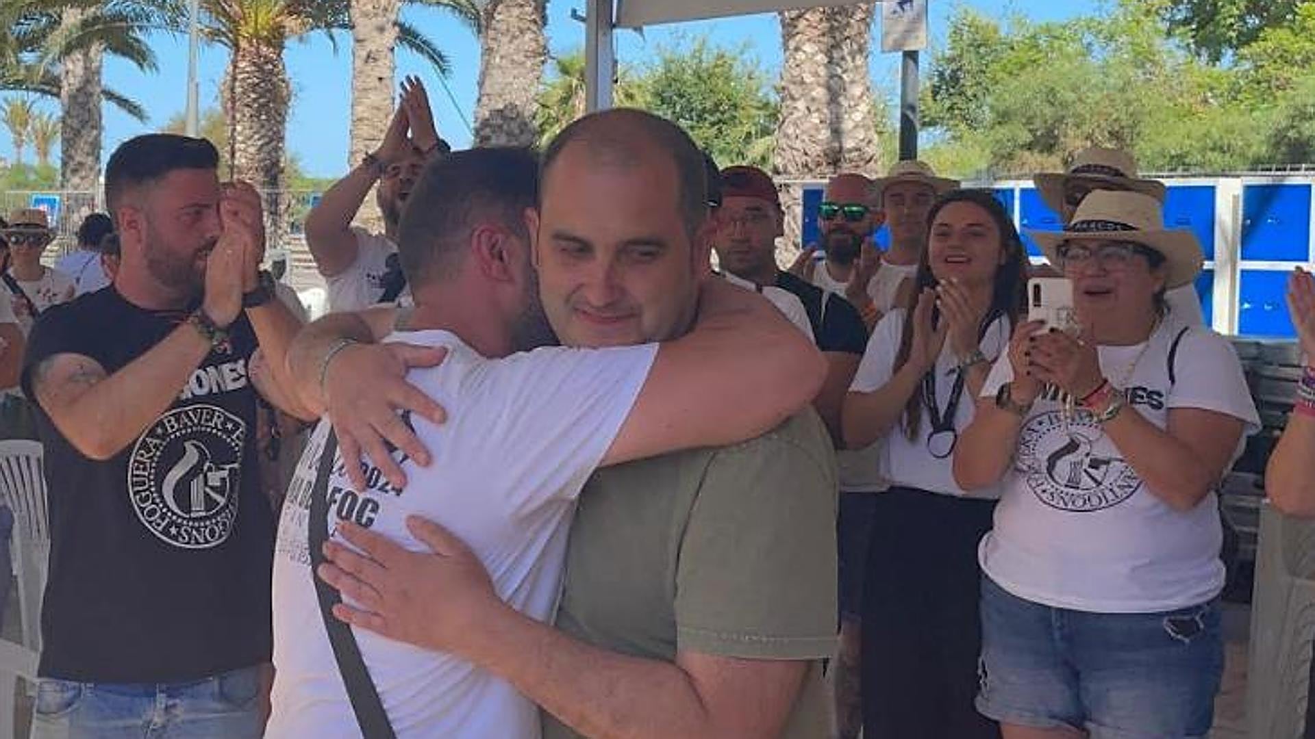 HOGUERAS ALICANTE 2024 | La ilusión sigue en Baver-Els Antigons pese al ...